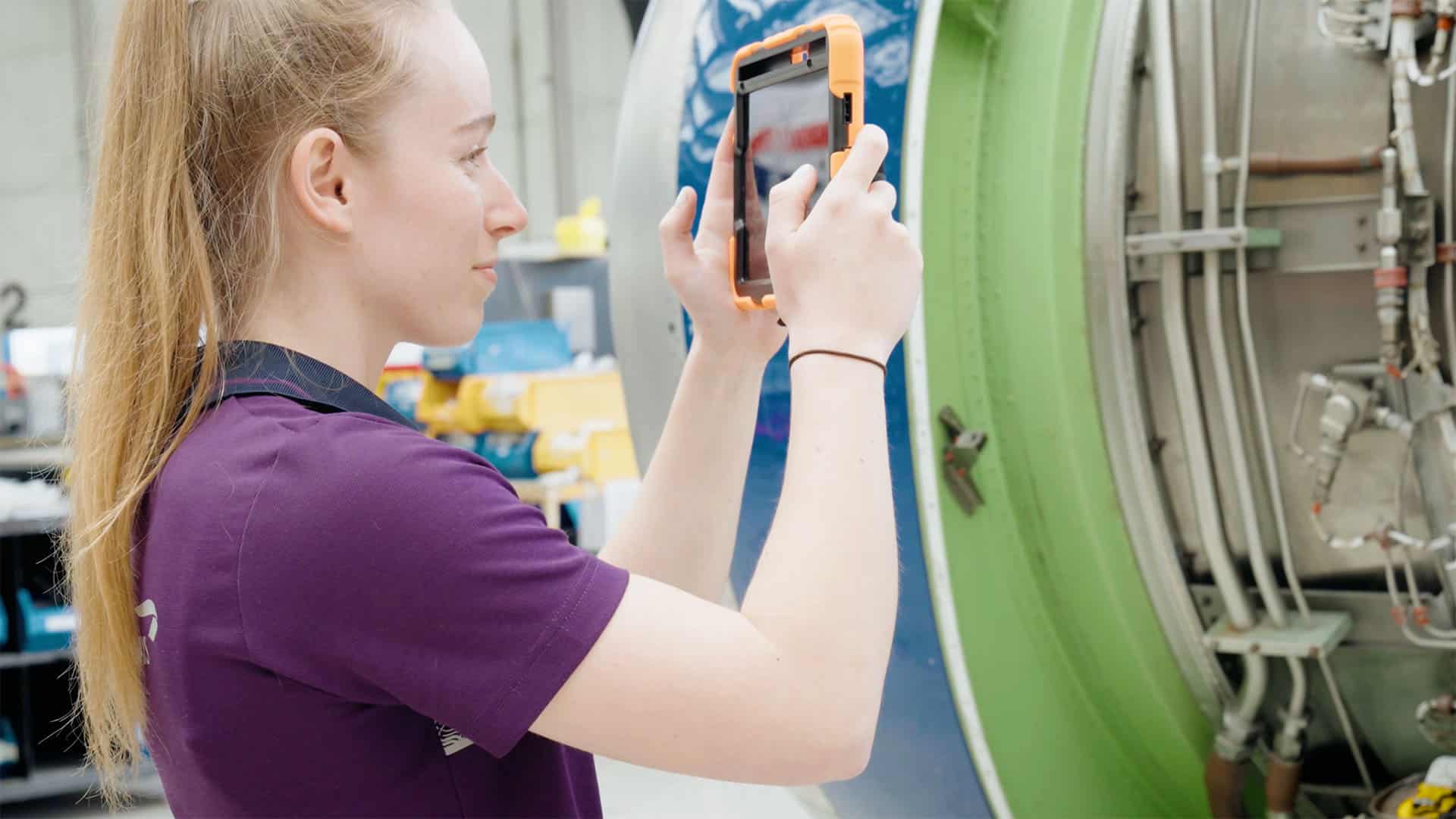 Manifest Subscriptions: Scalable AR Work Instruction Plans